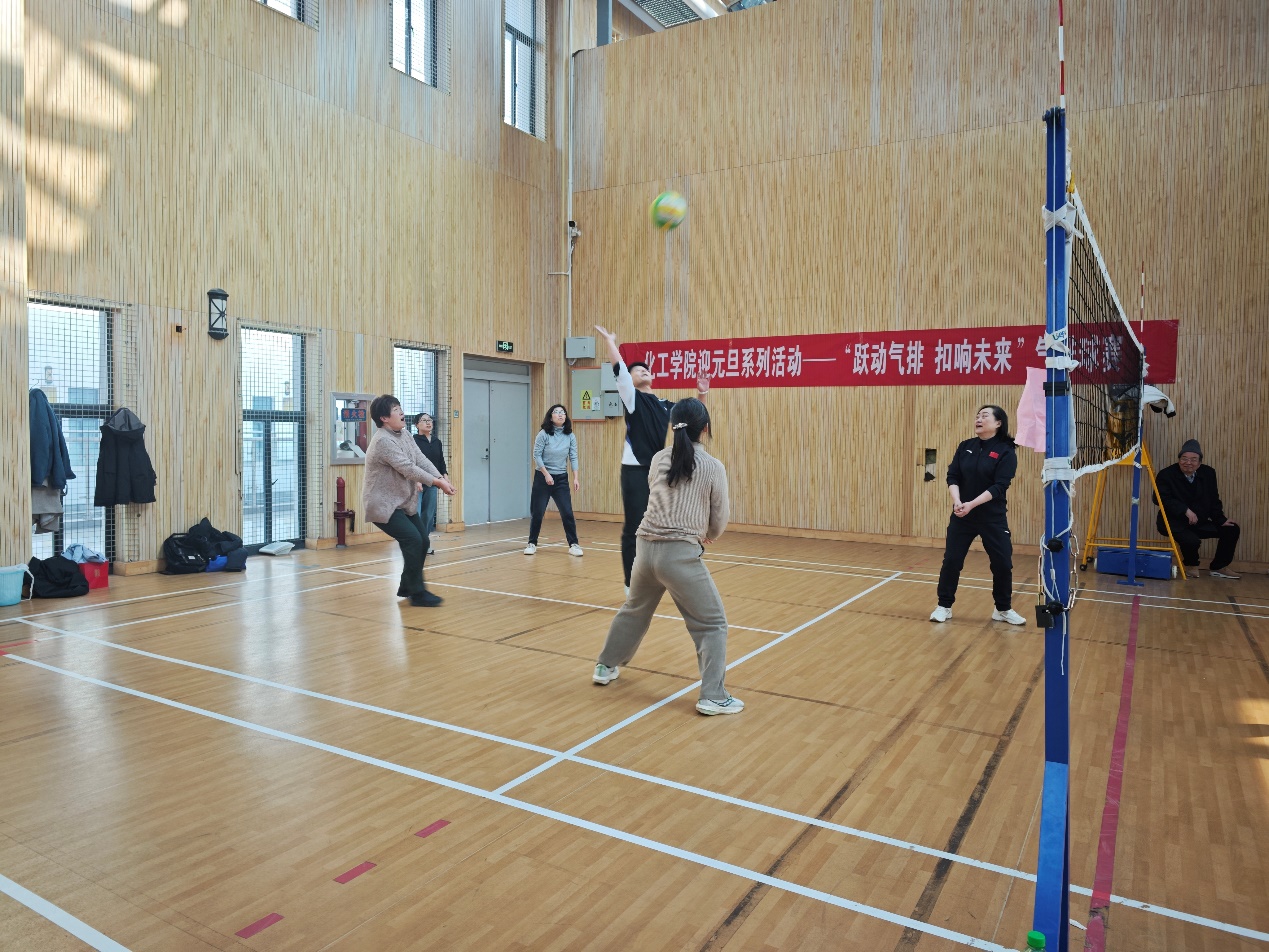 动感迎佳节，气排凝合力