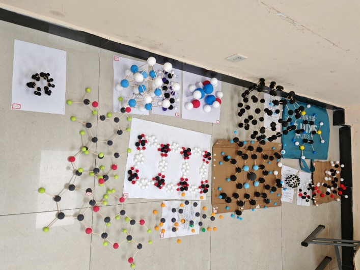 化工学院科创中心举办“走进分子世界，描绘精彩化学” ——球棍模型制作大赛